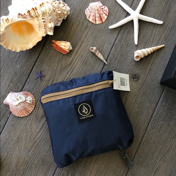 Volcom | Bags | Volcom Backpack | Poshmark